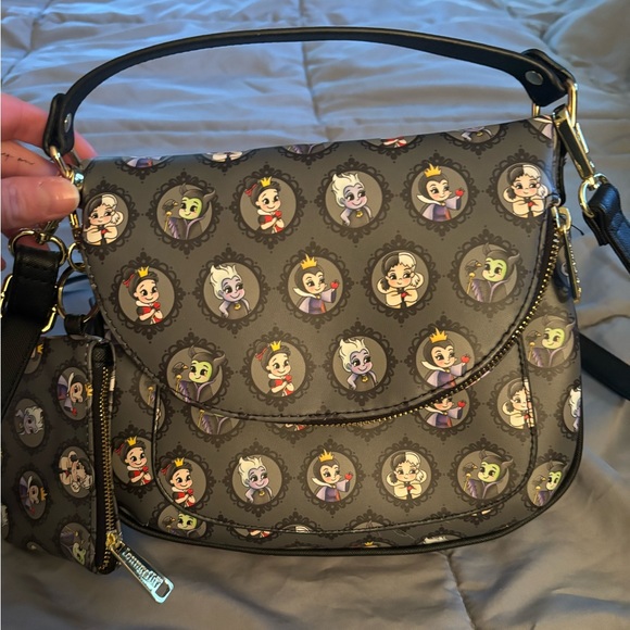 Loungefly | Bags | Loungefly Disney Villain Expandable Purse With Mini ...